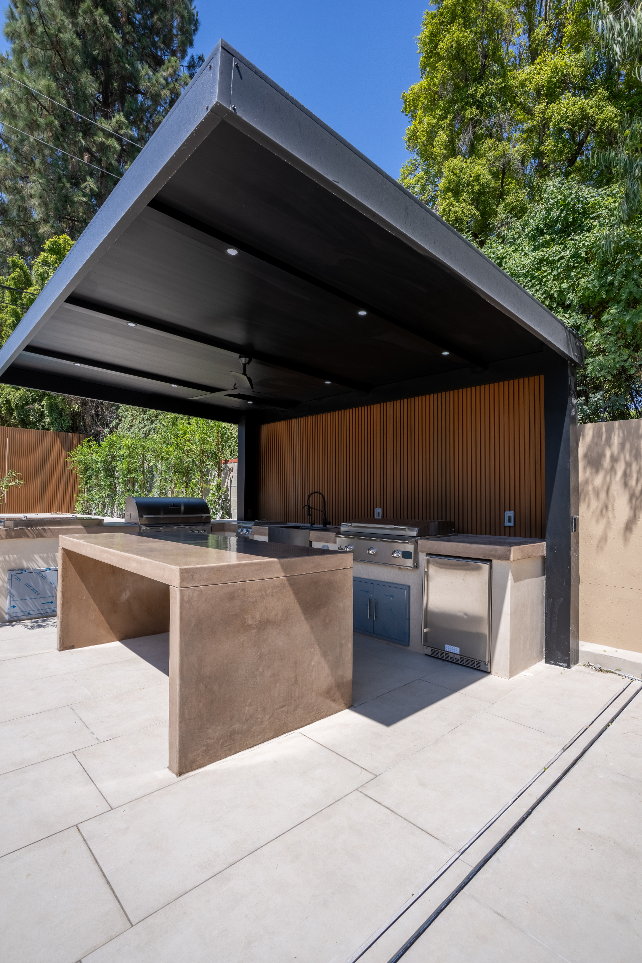 Moda Outdoor Living: Professional Landscape Contractors in Los Angeles
